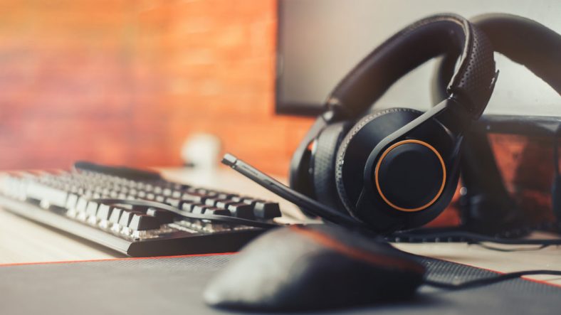 How to Choose a Gaming Headset-The Ultimate Buying Guide - top10gears.com